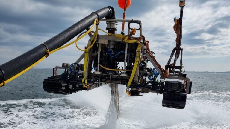 Subsea Cable Burial – UTV1100 Trenching ROV - PHAROS offshore